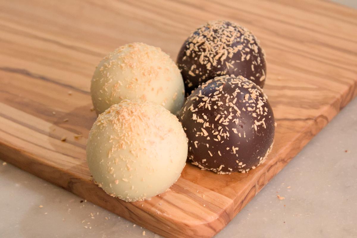 Gourmet Chocolates – Schmidt's Fudge Haus